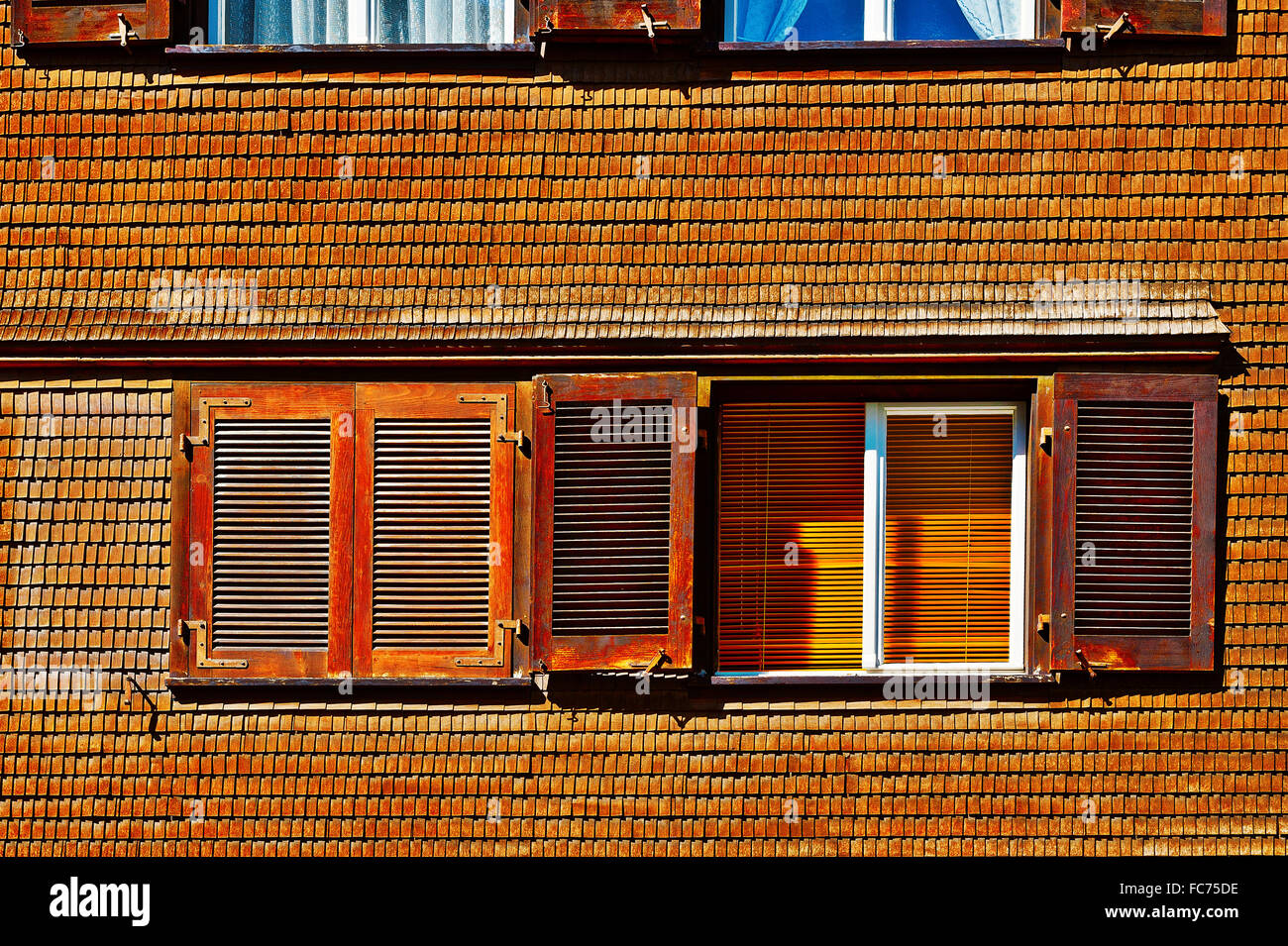 Shutter swiss chalet hi-res stock photography and images - Alamy