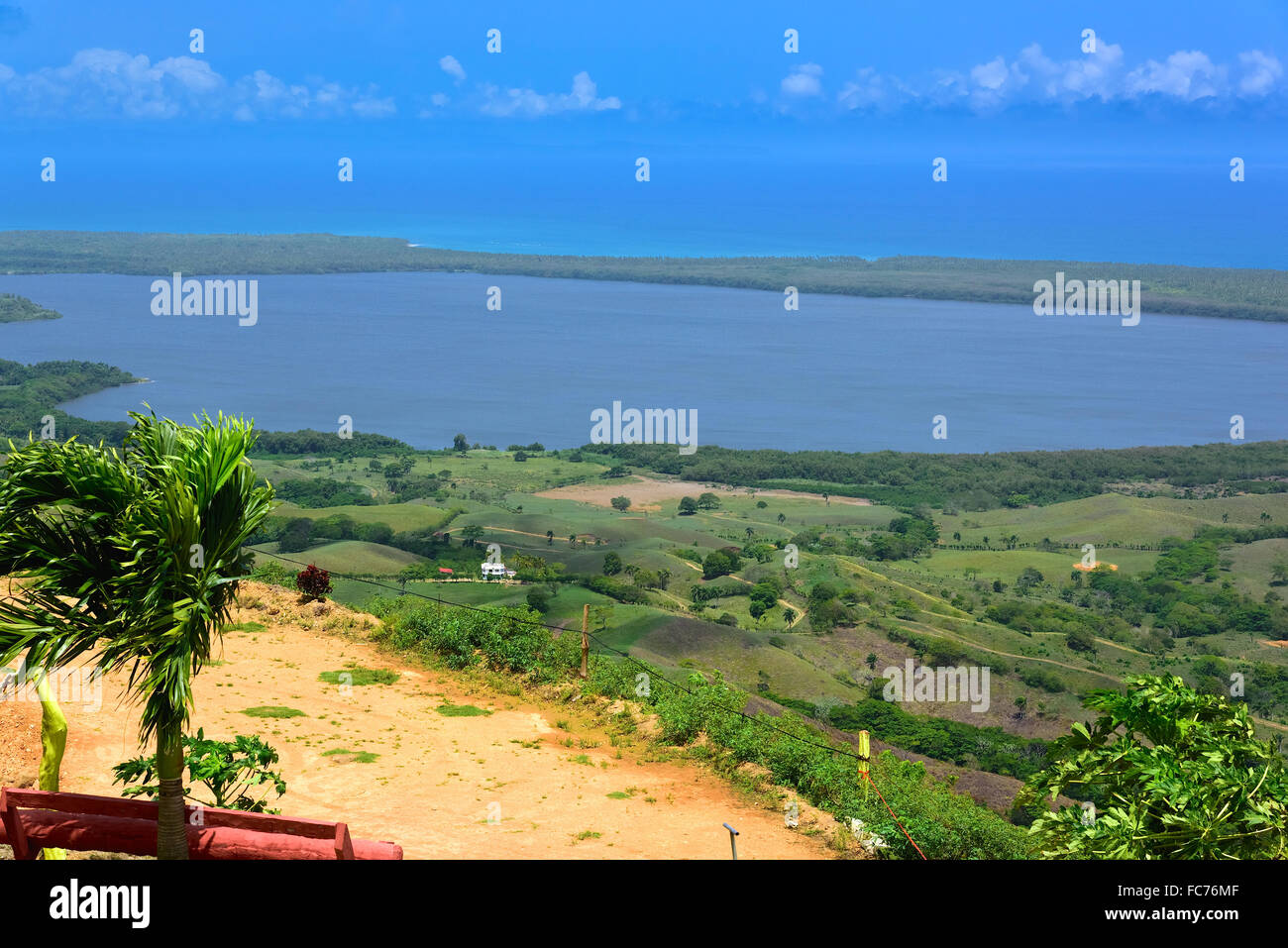 Atlantic Ocean Valley Stock Photo - Alamy