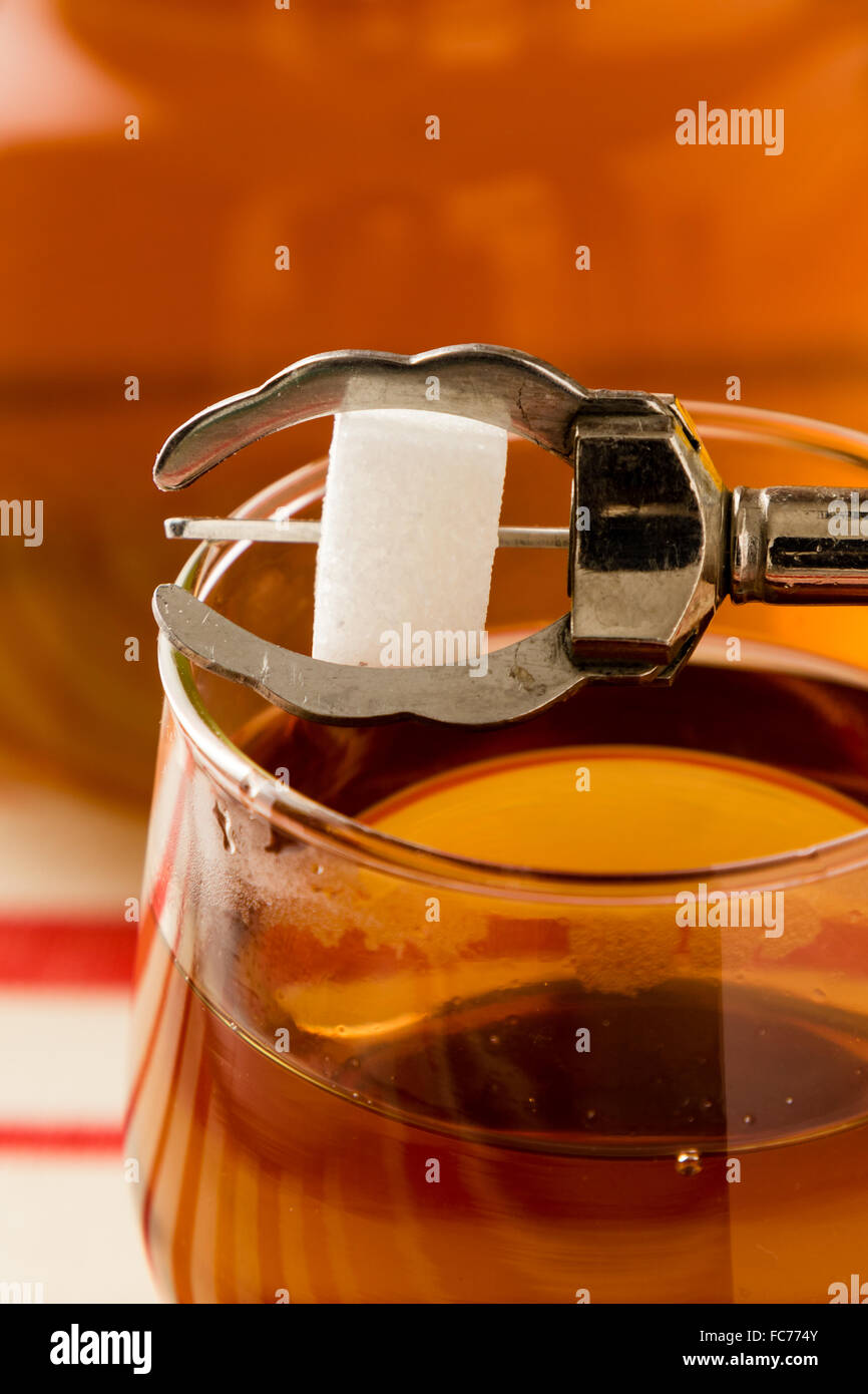 Sugar pouring in water hi-res stock photography and images - Alamy