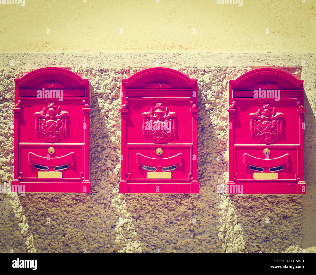 Locked boxes hi-res stock photography and images - Alamy