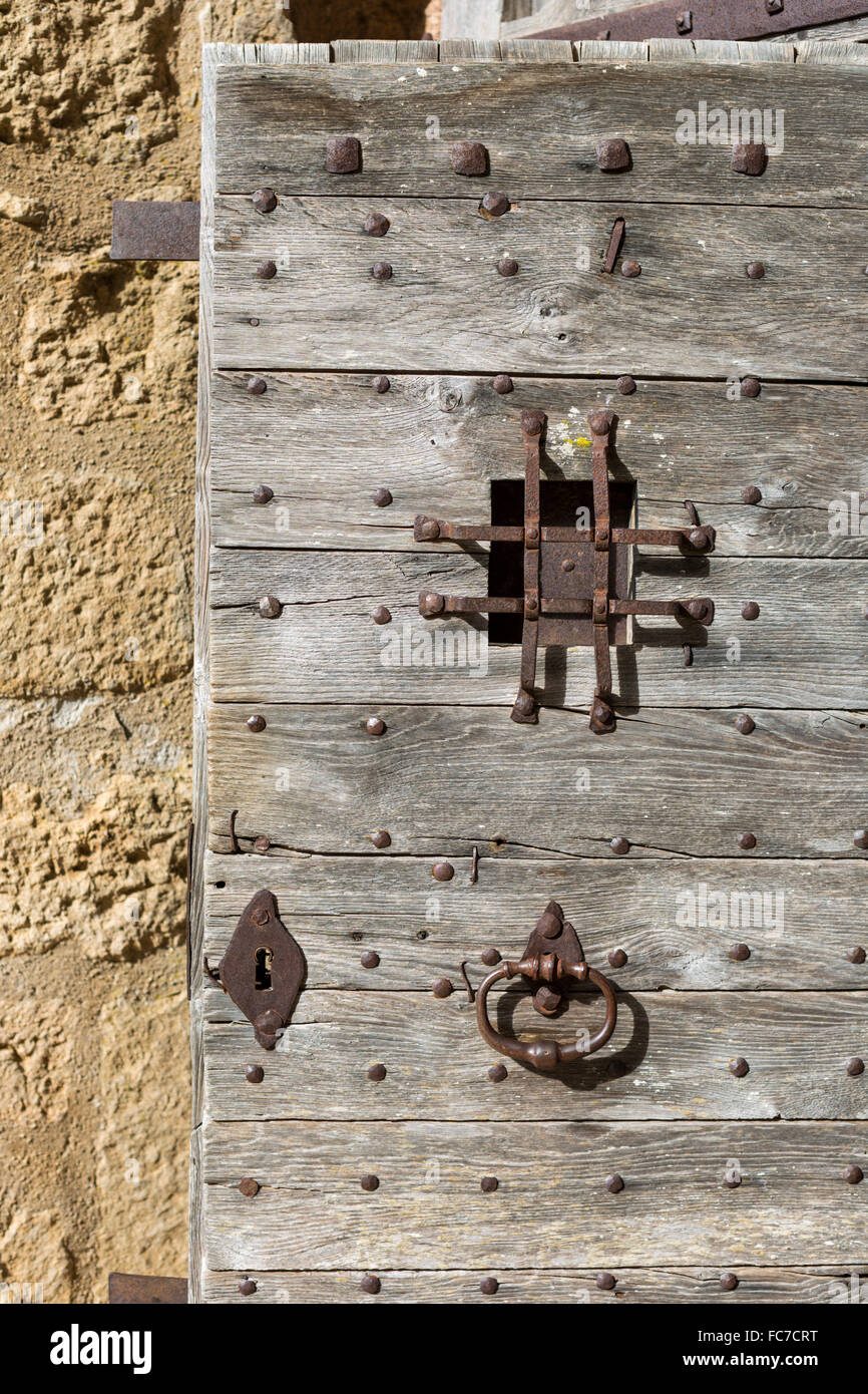 Medieval main gate hi-res stock photography and images - Alamy