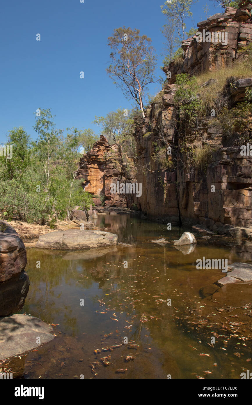 calm river flowing through Umbrawarra Gorge, Northern Territory ...