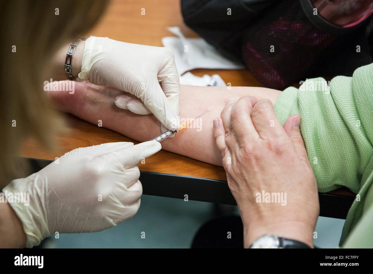Close up of nurse giving patient injection Stock Photo - Alamy
