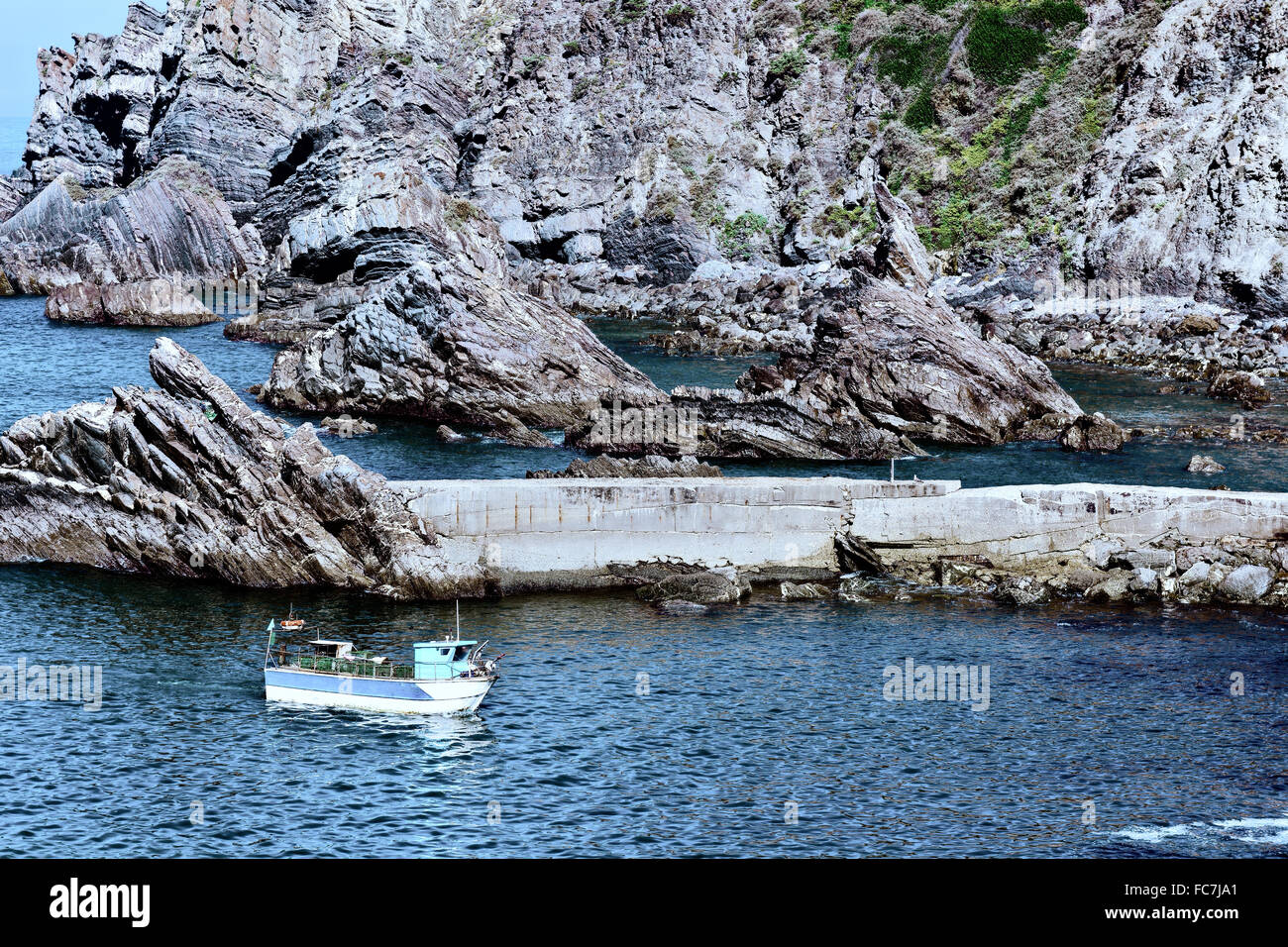 Green trawler hi-res stock photography and images - Alamy