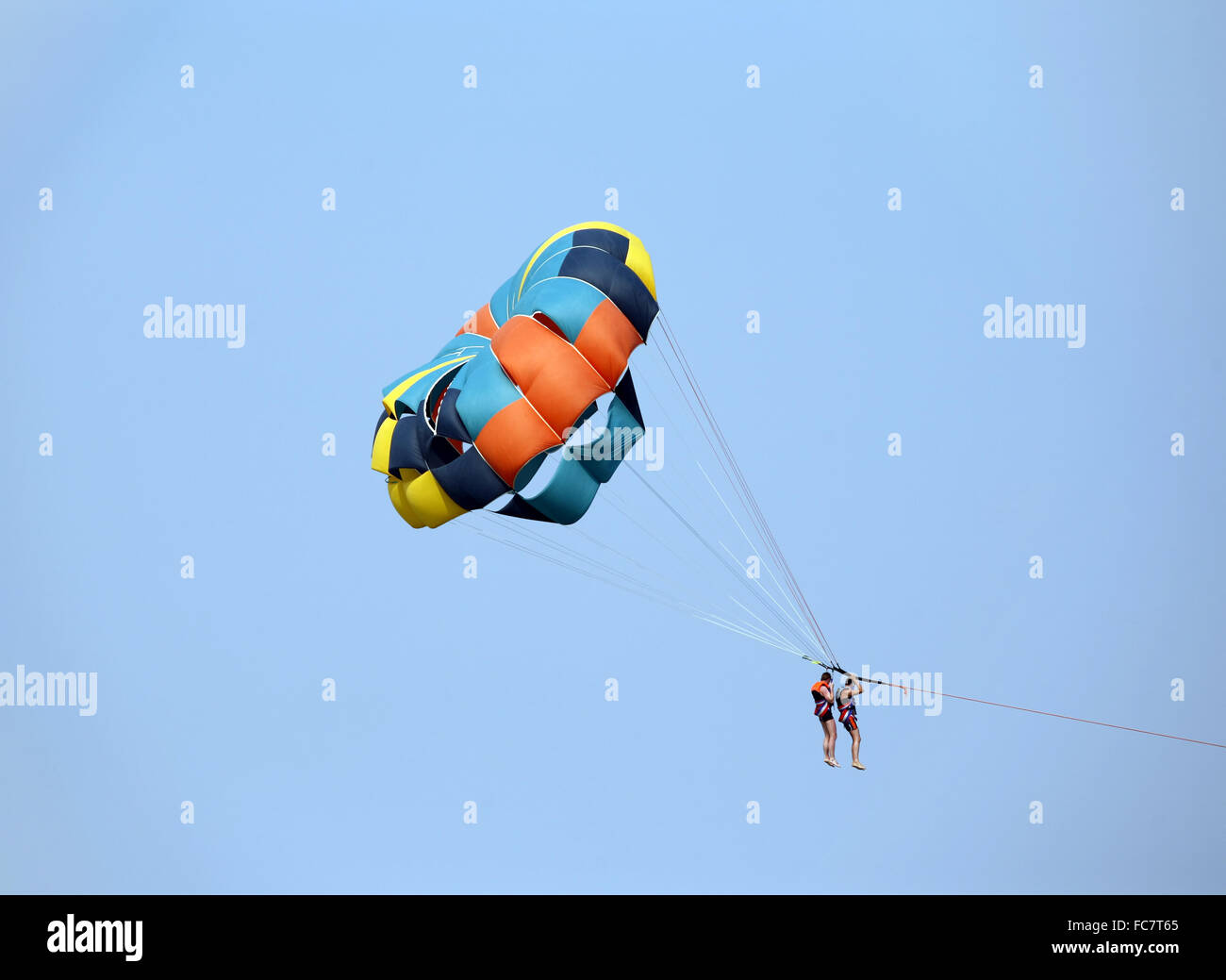 Parachute sky dive hi-res stock photography and images - Alamy