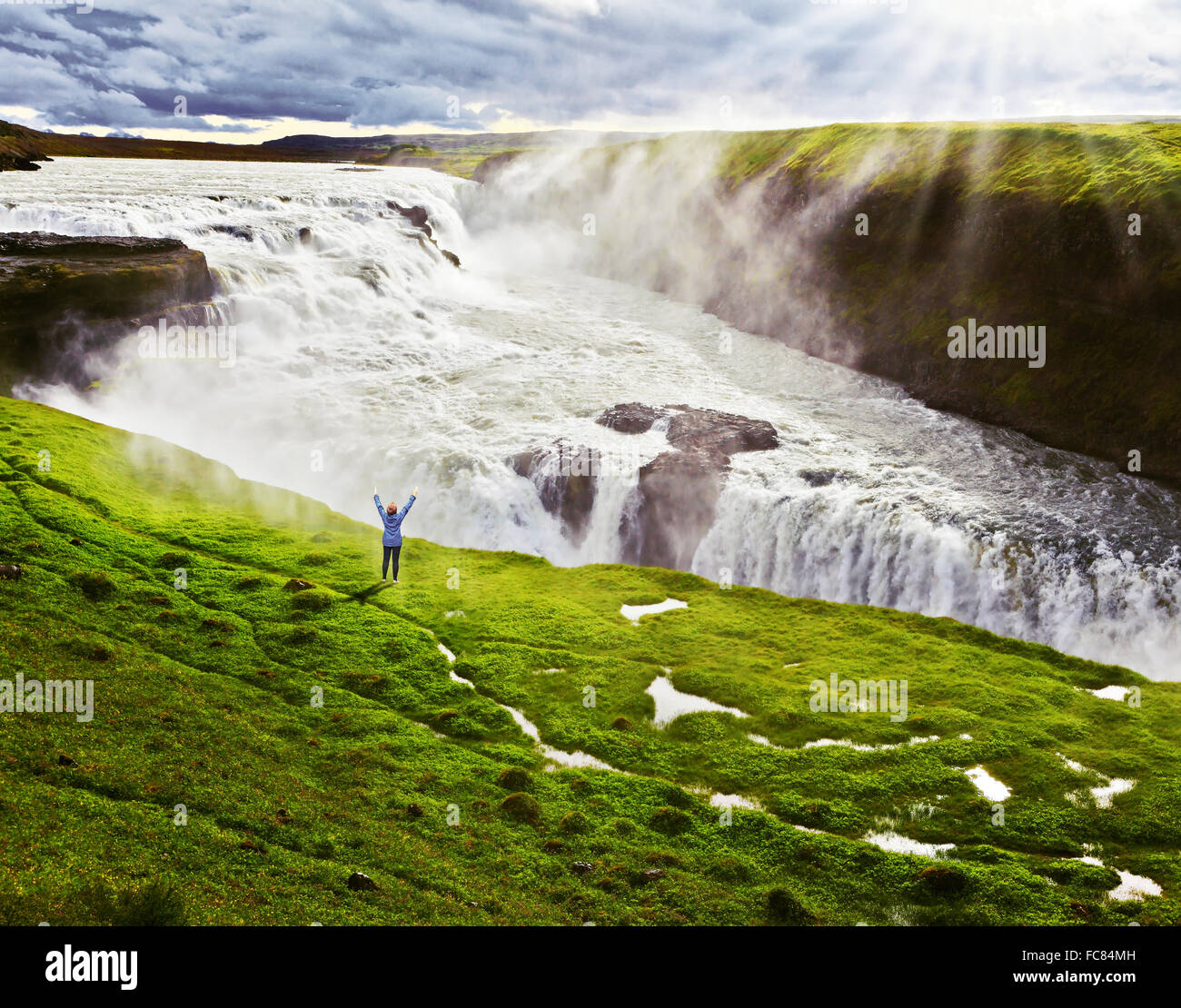 Woman falling cliff hi-res stock photography and images - Alamy