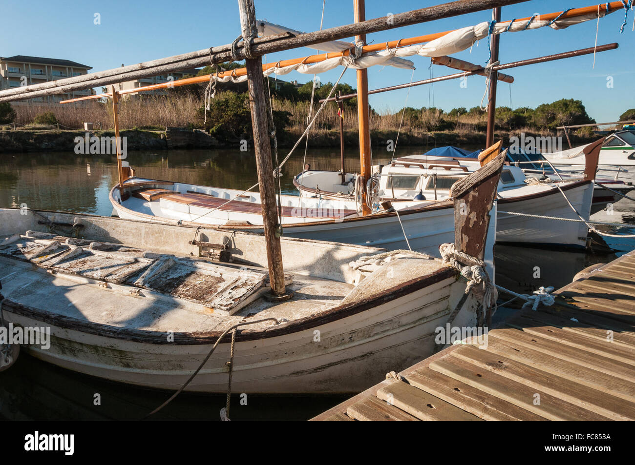 Llauts, typical boats of Mallorca Stock Photo - Alamy
