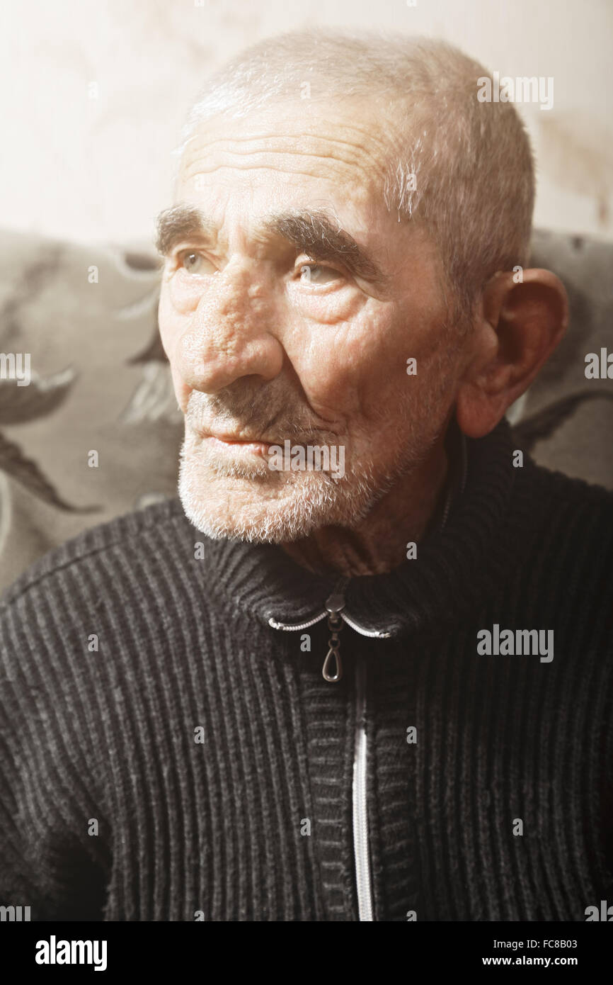 Serious looking man hi-res stock photography and images - Alamy