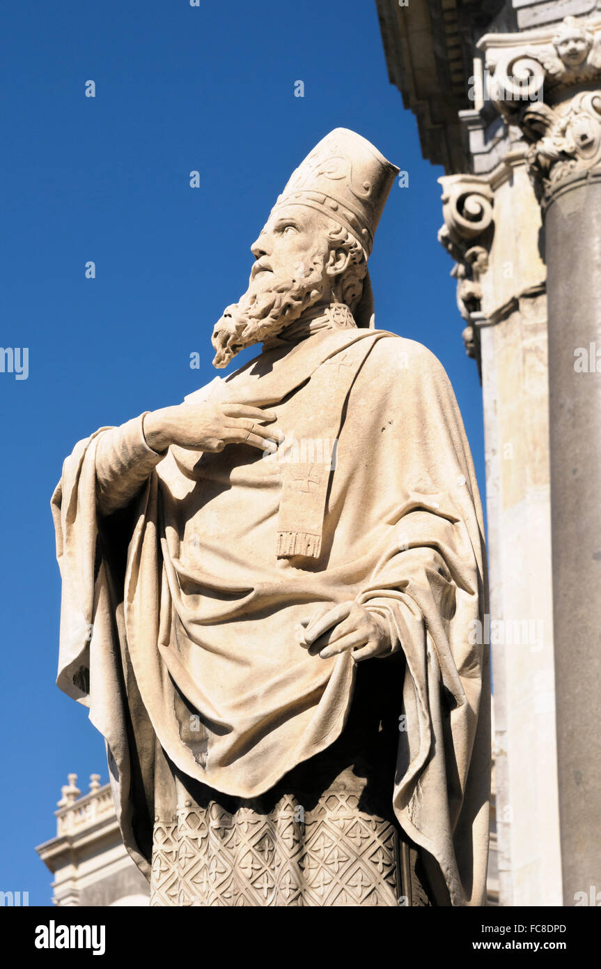 Statue Of Saint Jacob High Resolution Stock Photography and Images - Alamy