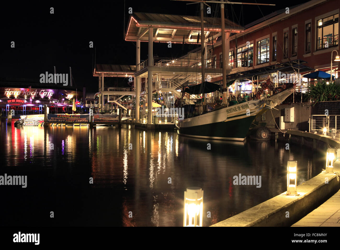 Bayside marketplace in miami night hi-res stock photography and images ...