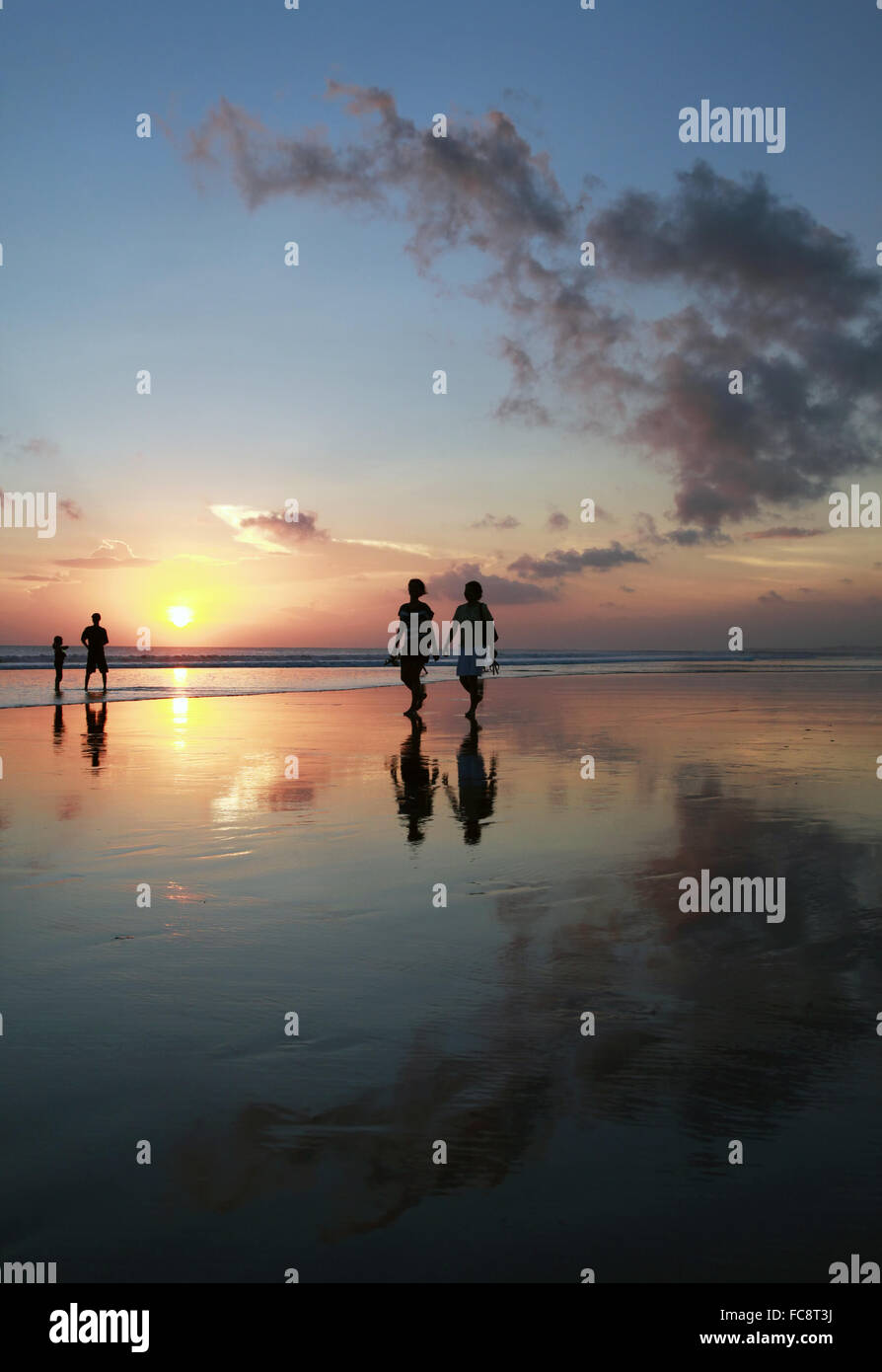 Indian ocean on sunset Stock Photo - Alamy