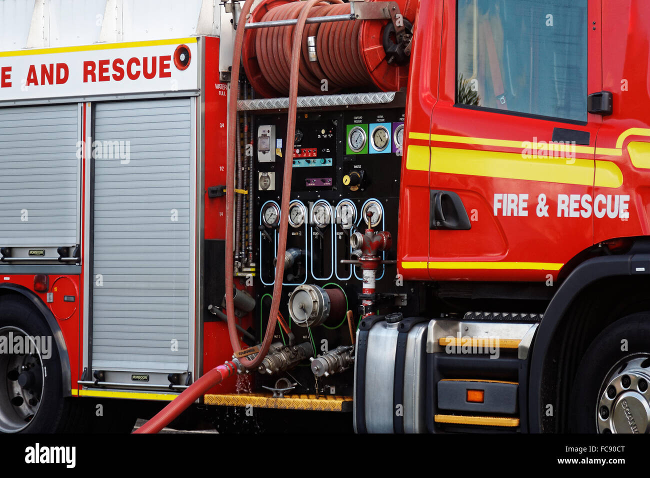 Red fire engine hi-res stock photography and images - Alamy