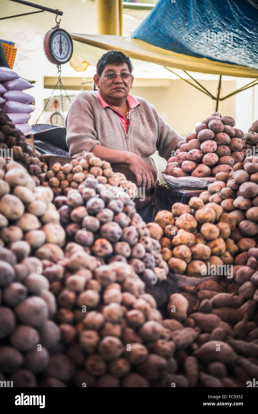 Potato market peru hi-res stock photography and images - Alamy