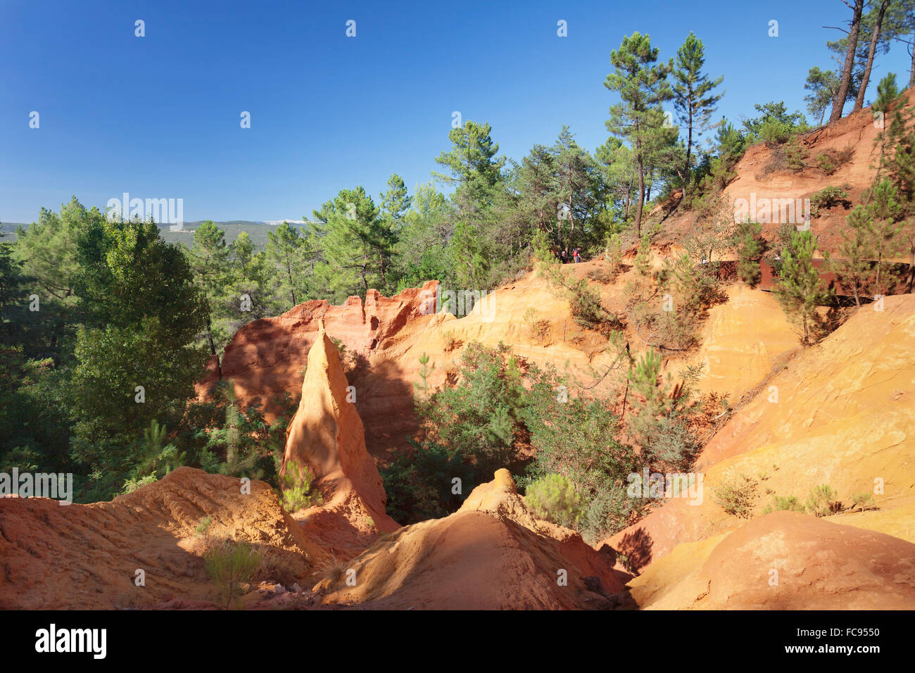 Les Sentiers des Ocres, Ochre Rocks, Nature Trail, Roussillon, Provence ...