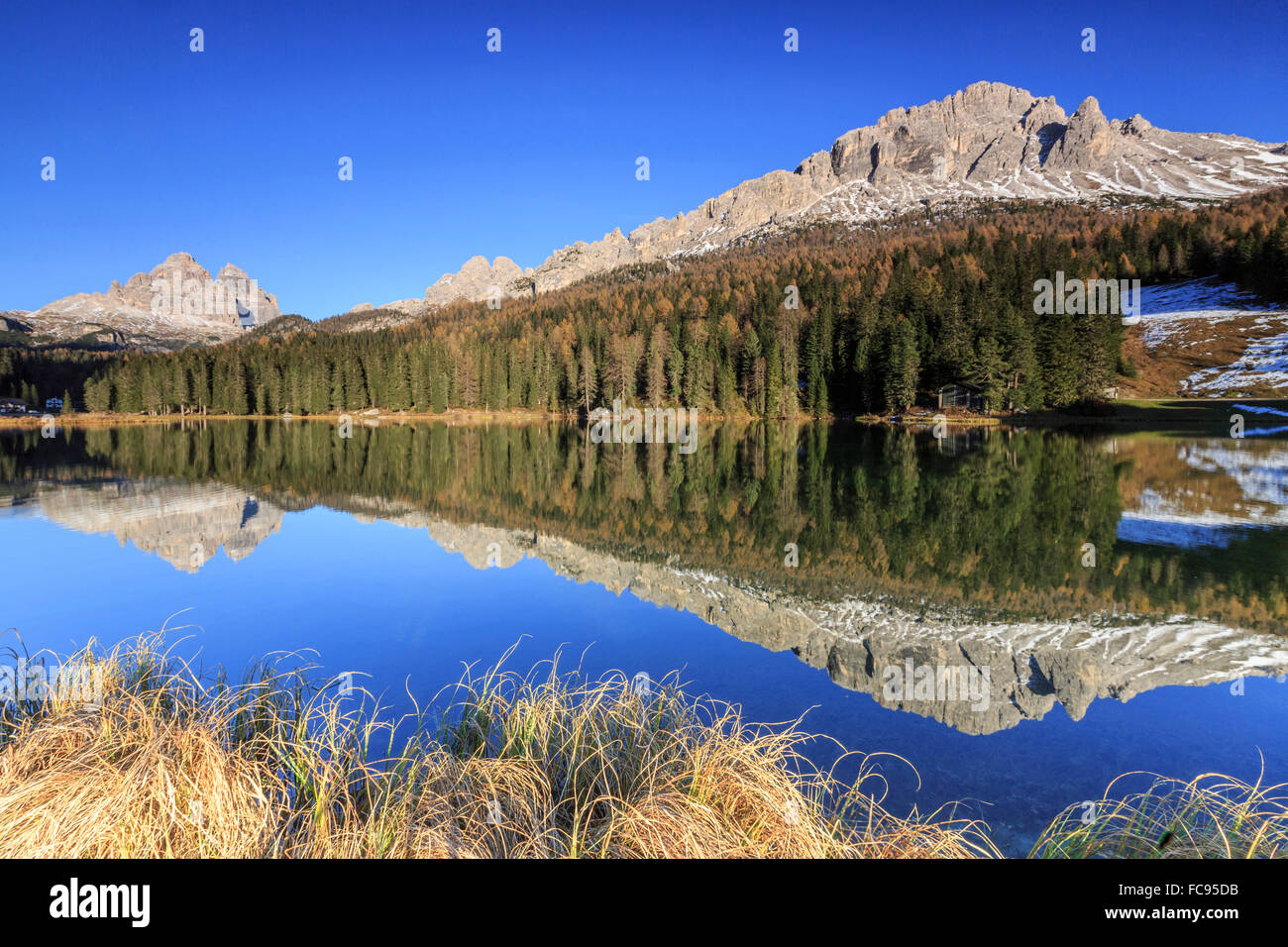 Three color lake hi-res stock photography and images - Alamy