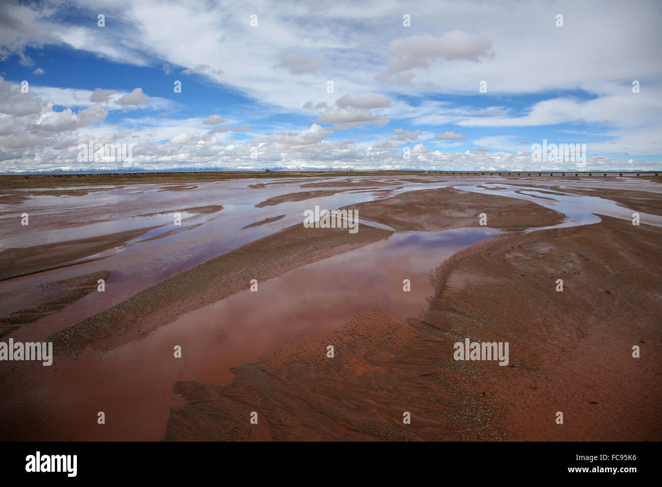 Qinghai Tibet Road Stock Photo - Alamy