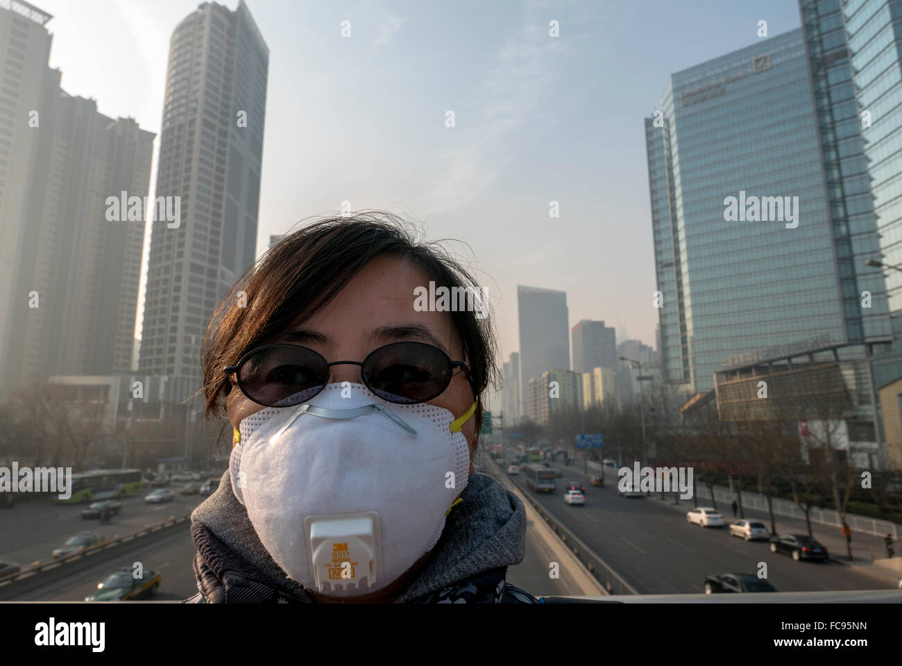 girl wearing mask in a hazy day Stock Photo - Alamy