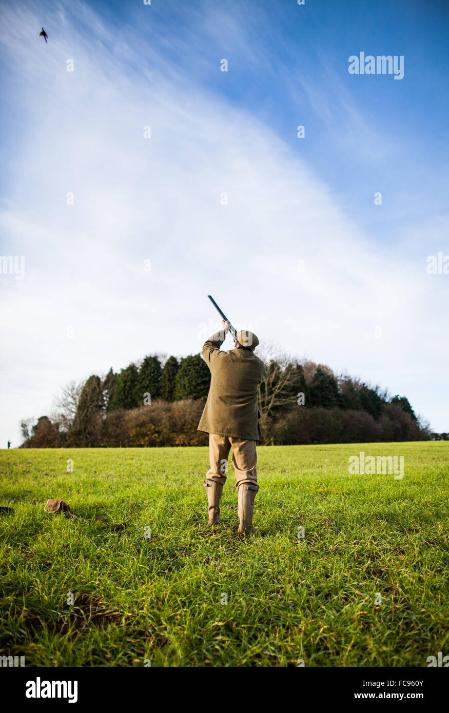 Game shooting hi-res stock photography and images - Alamy