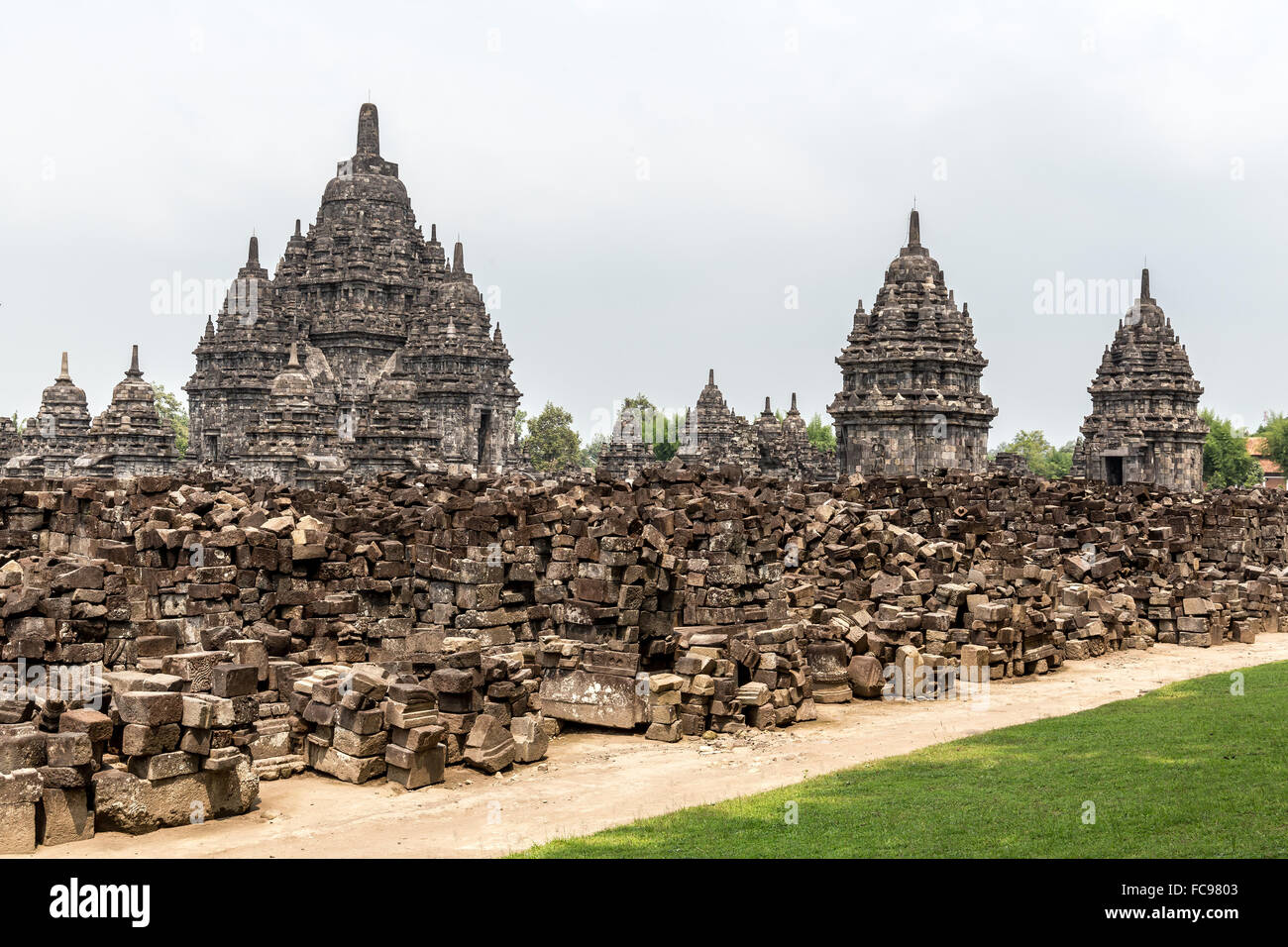 Sewu Mahayana Buddhist temple. Central Java, Indonesia Stock Photo - Alamy