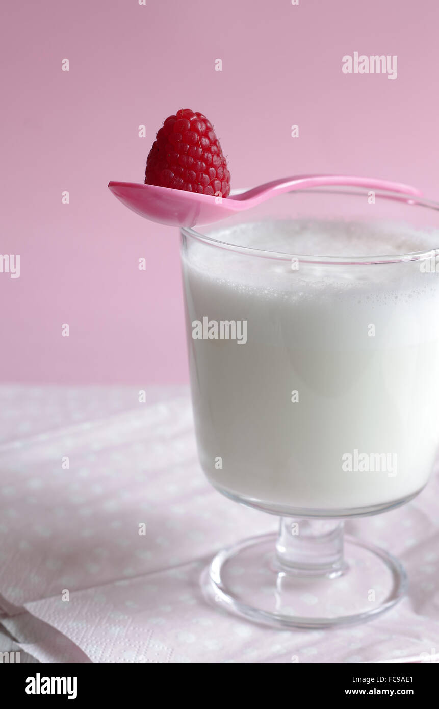 raspberry and milk Stock Photo - Alamy