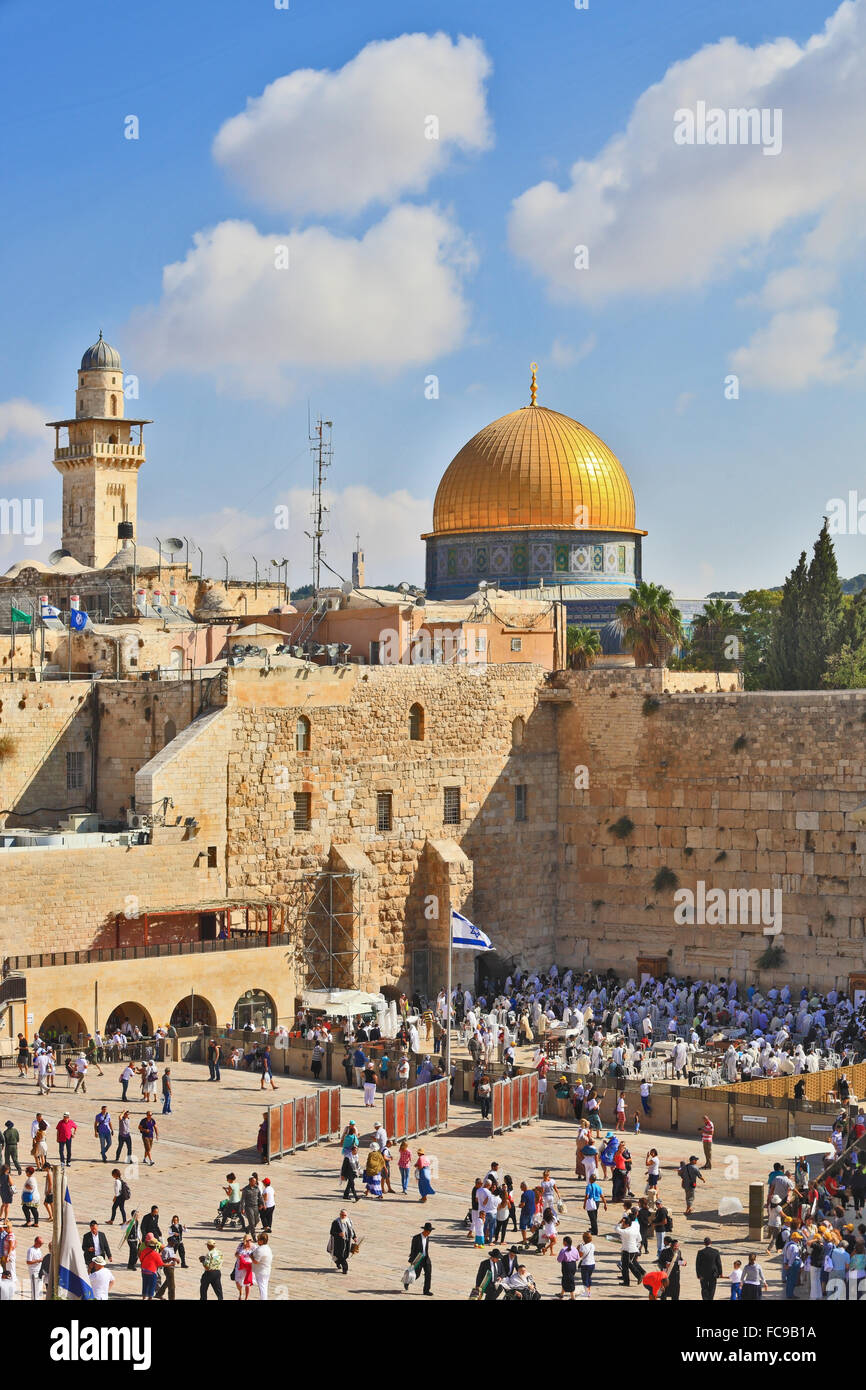 Prayer at the Kotel Stock Photo - Alamy