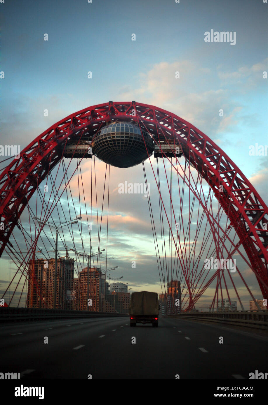Tower bridge viewing platform hi-res stock photography and images - Alamy