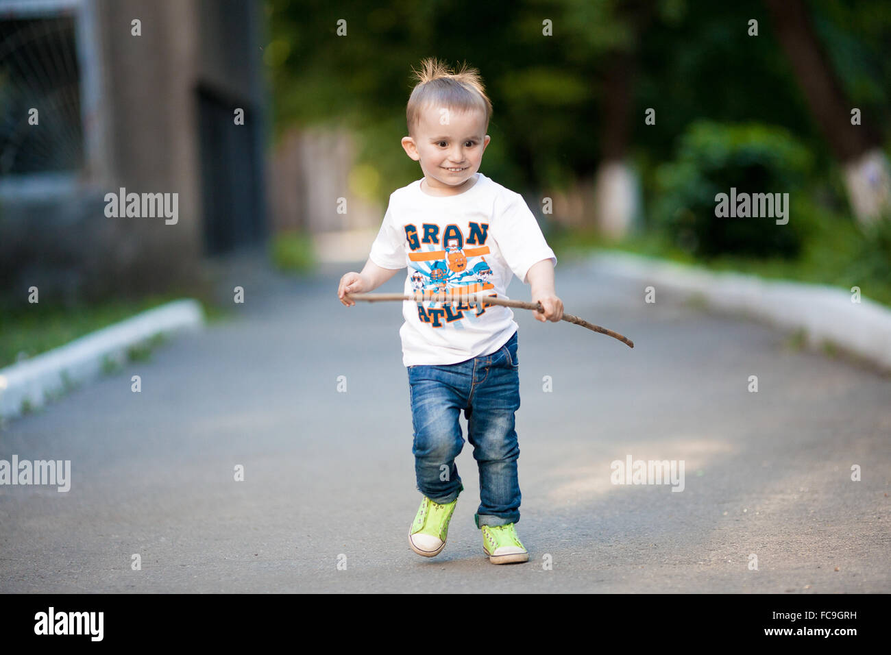 Boy in stylish clothes hi-res stock photography and images - Alamy