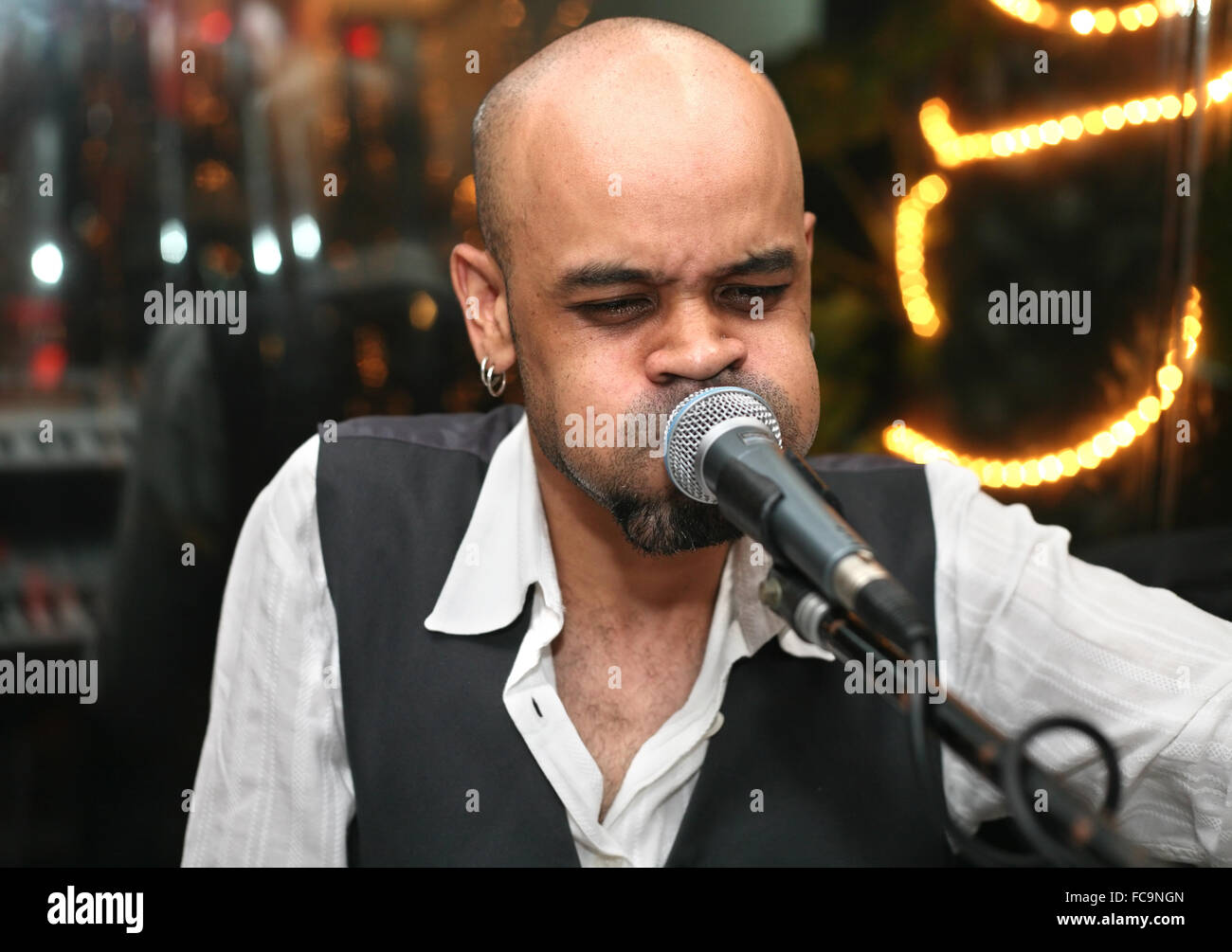 Crazy musician hi-res stock photography and images - Alamy