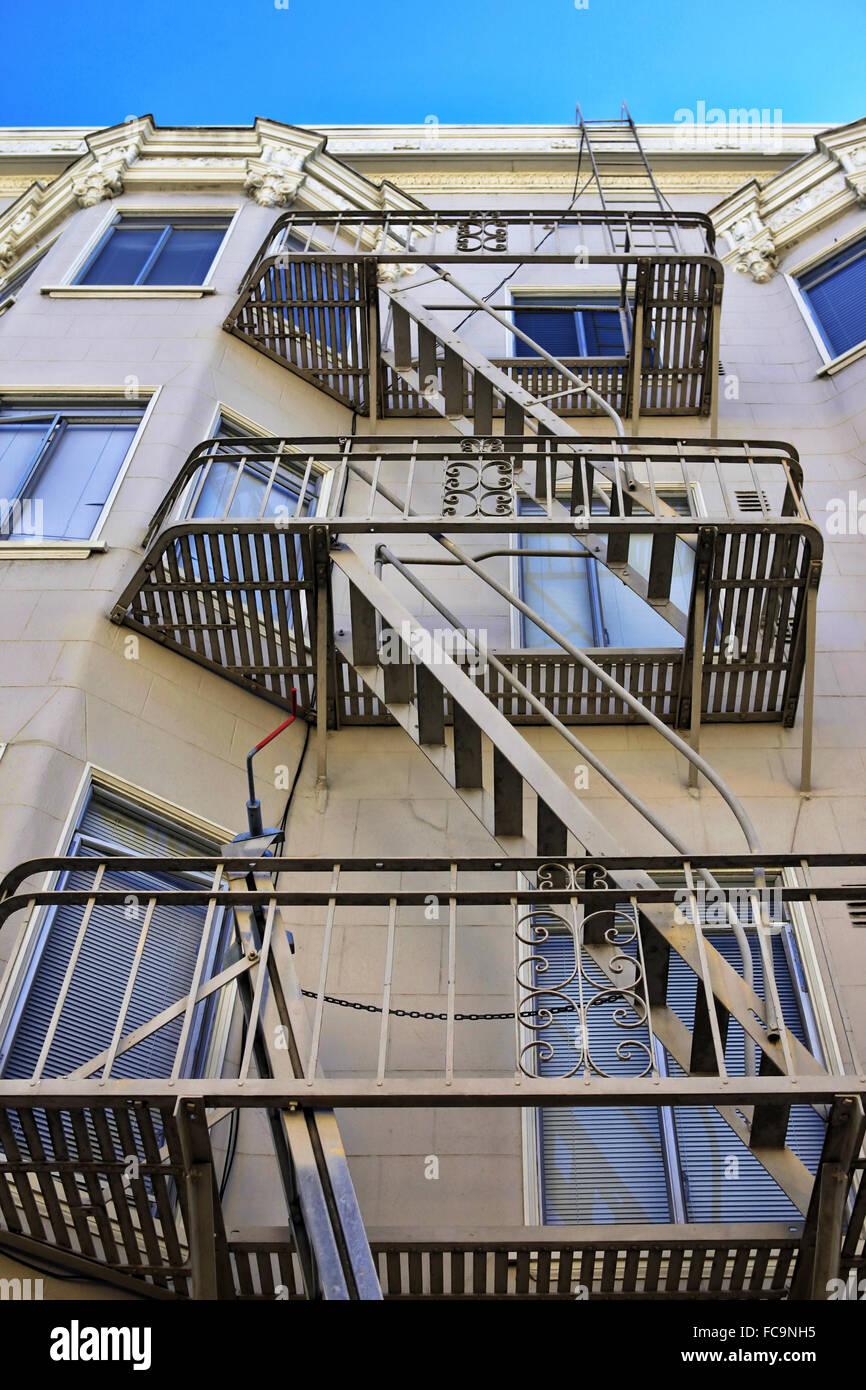 Tall building emergency staircase hi-res stock photography and images ...