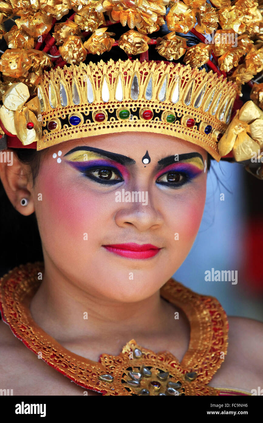 Tourism exotic girl hi-res stock photography and images - Alamy