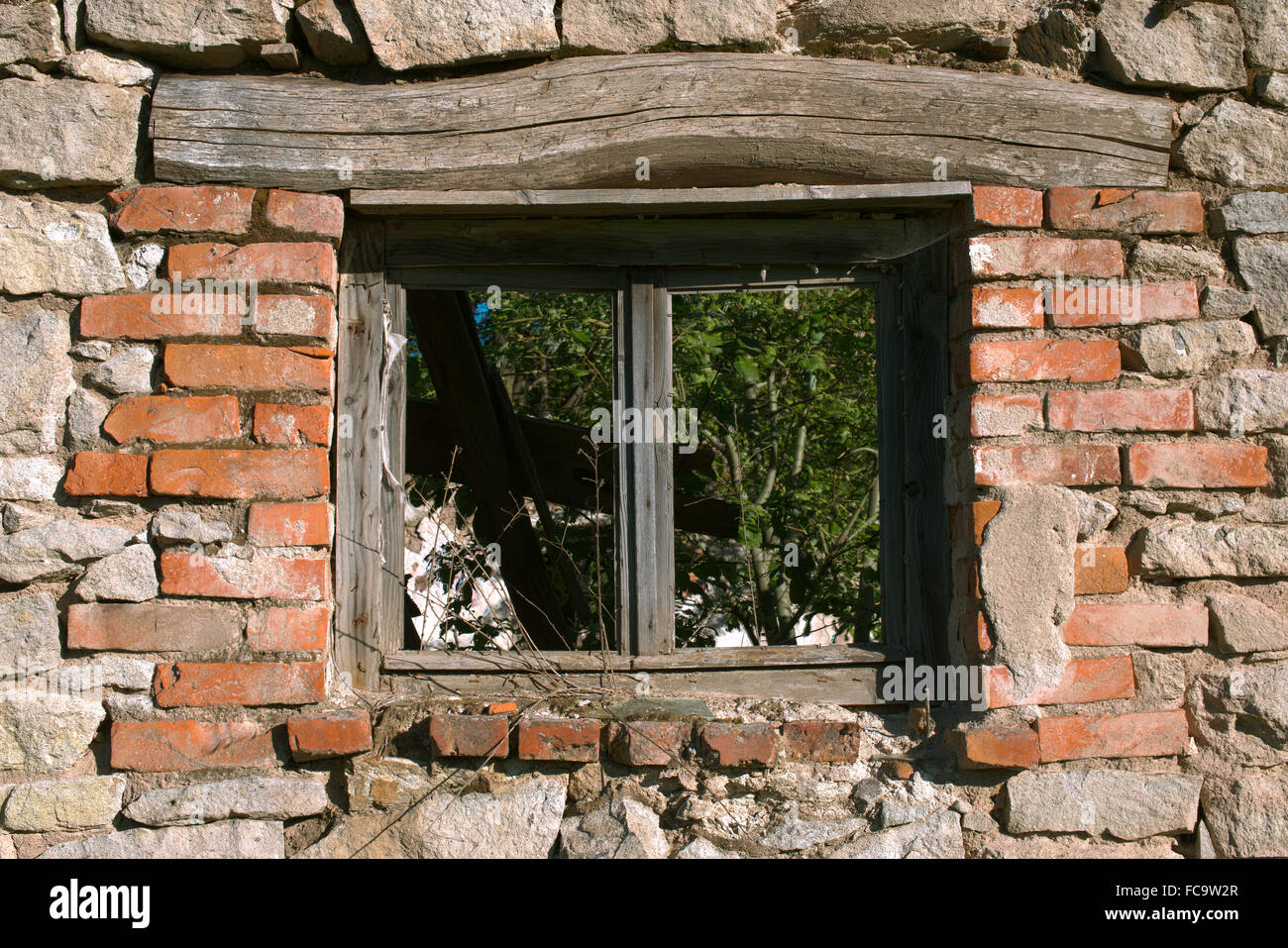 Old ruined house Stock Photo - Alamy