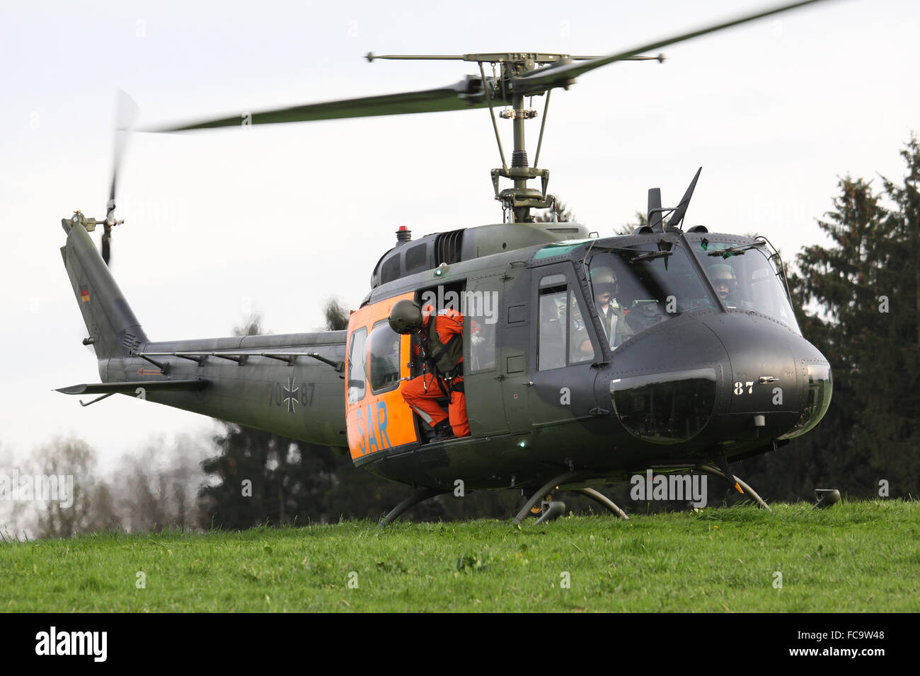 Helicopter Cockpit Military Stock Photos & Helicopter Cockpit Military ...
