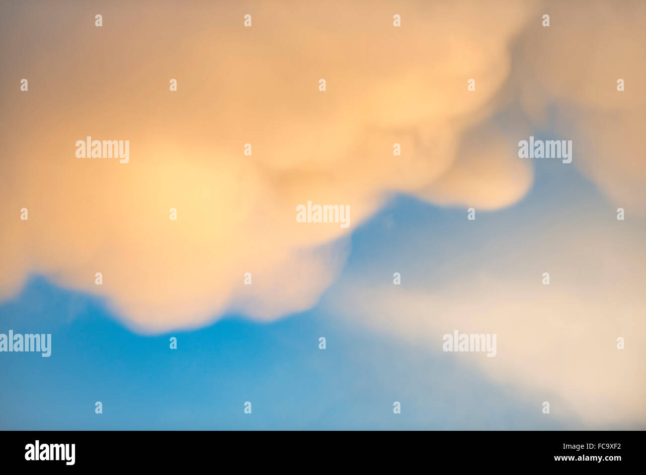 Mammato clouds hi-res stock photography and images - Alamy