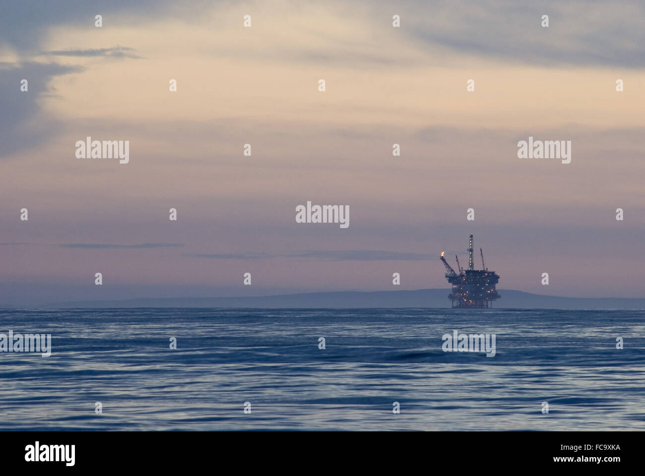 offshore oil rig Stock Photo - Alamy