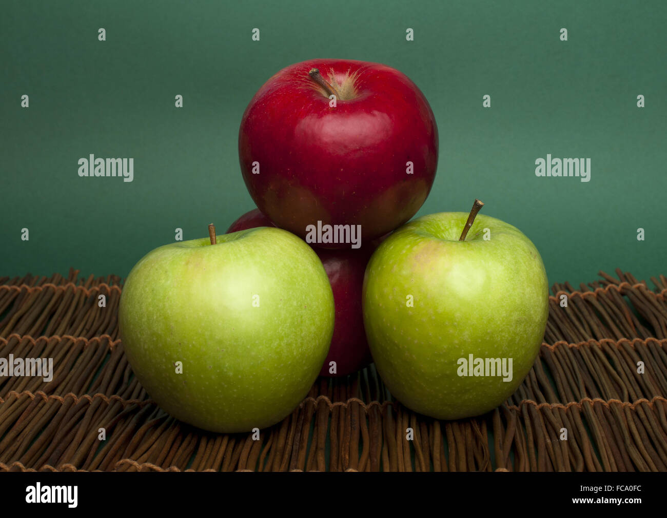 Red and green apples Stock Photo - Alamy