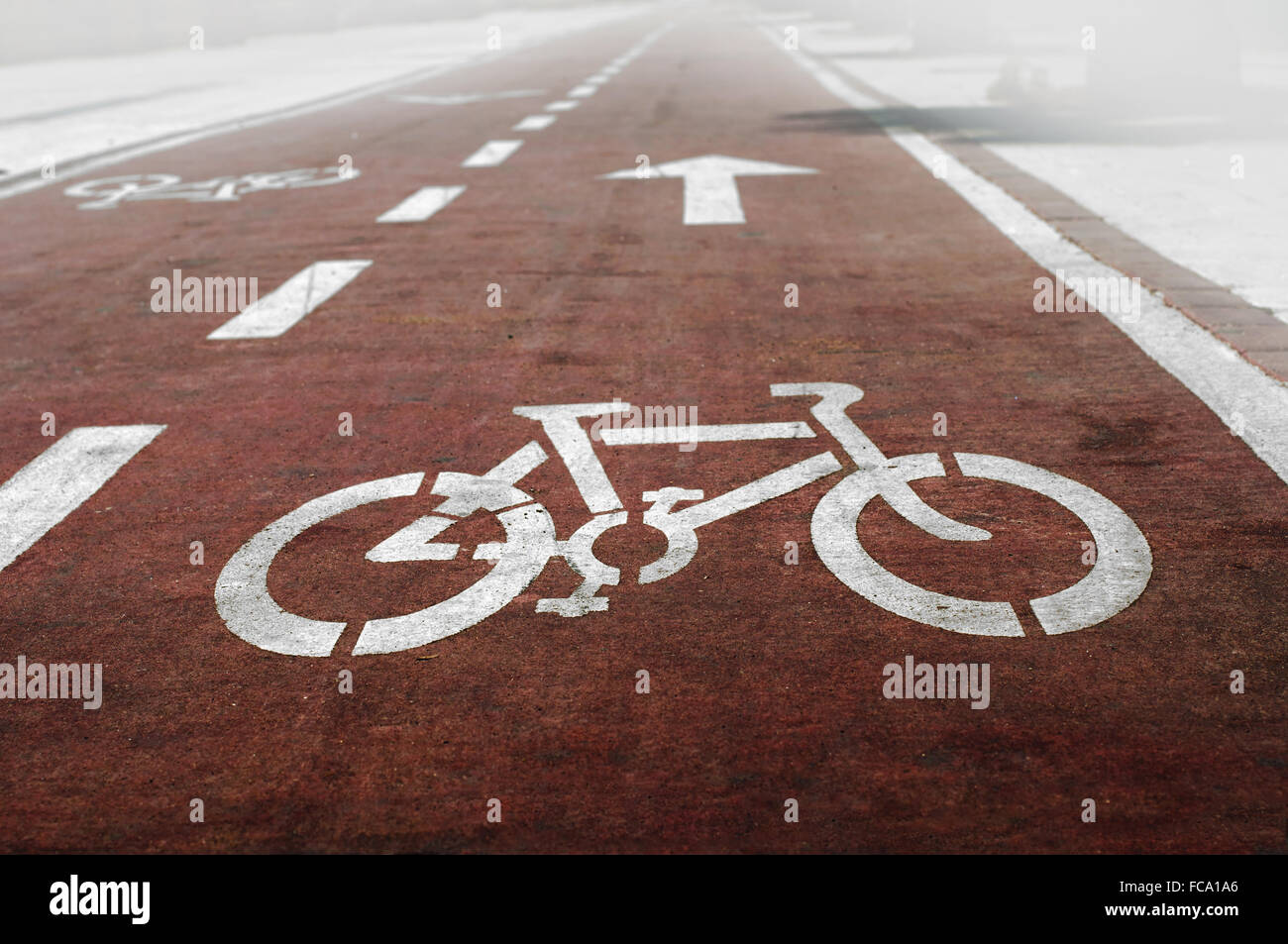 Empty bike lanes hi-res stock photography and images - Alamy