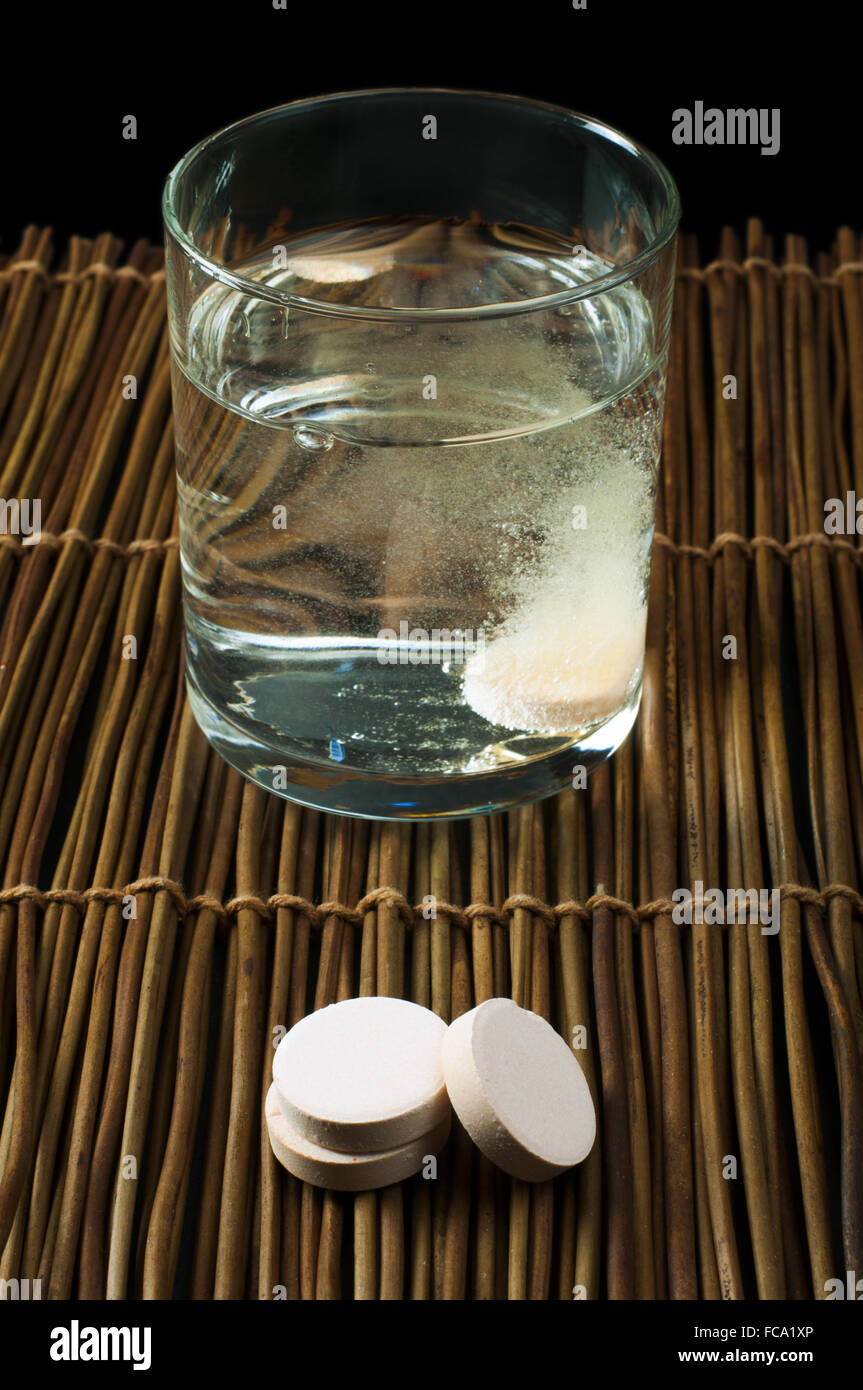 Water soluble aspirin hi-res stock photography and images - Alamy