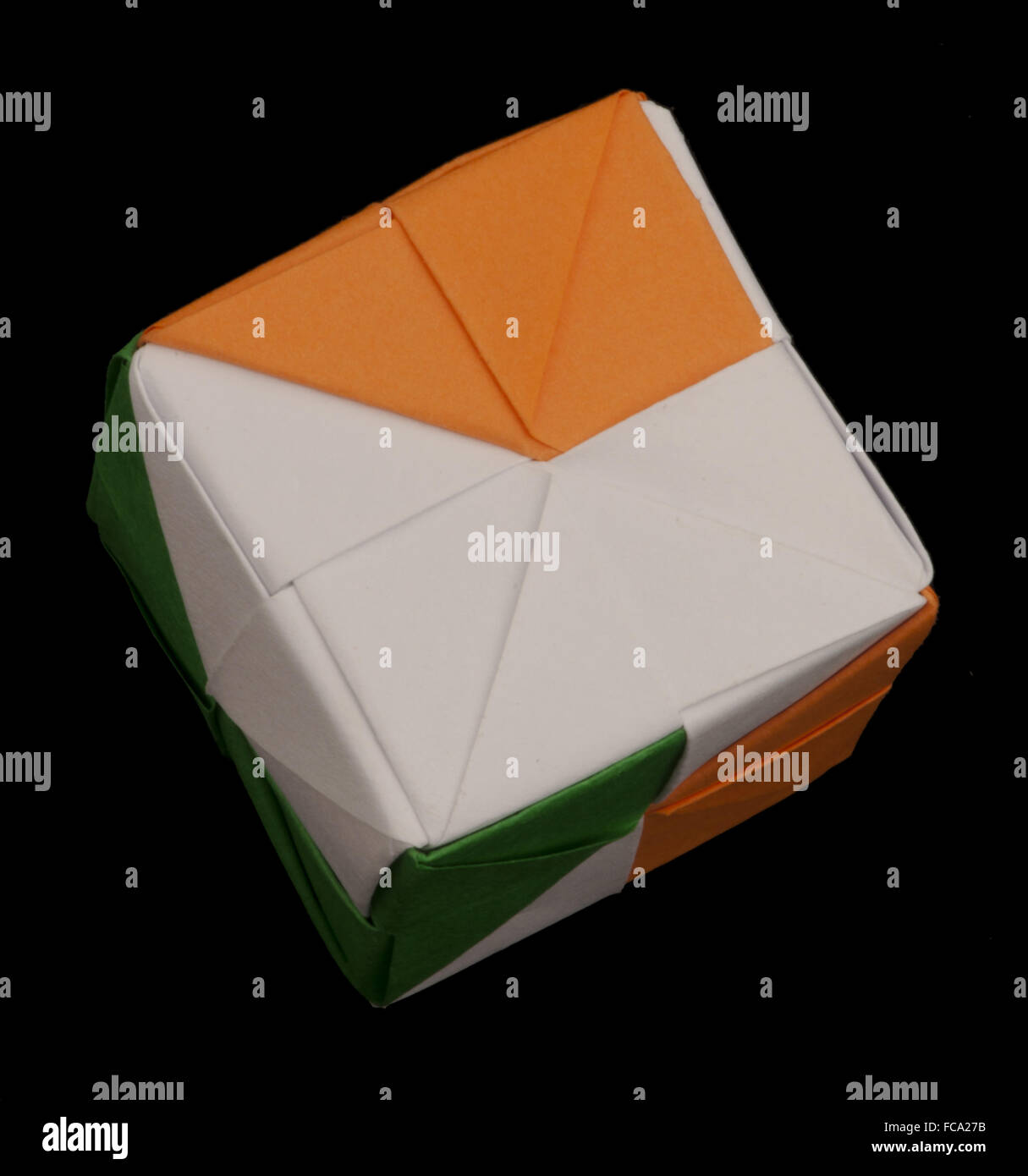 Origami pieces hi-res stock photography and images - Alamy