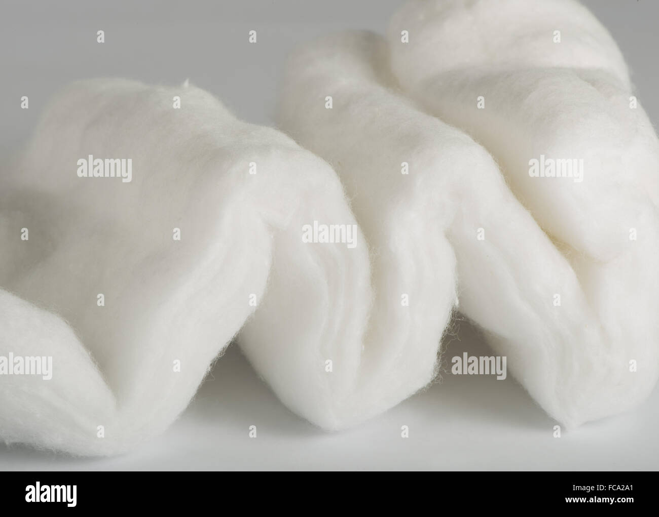 Cotton wool hi-res stock photography and images - Alamy
