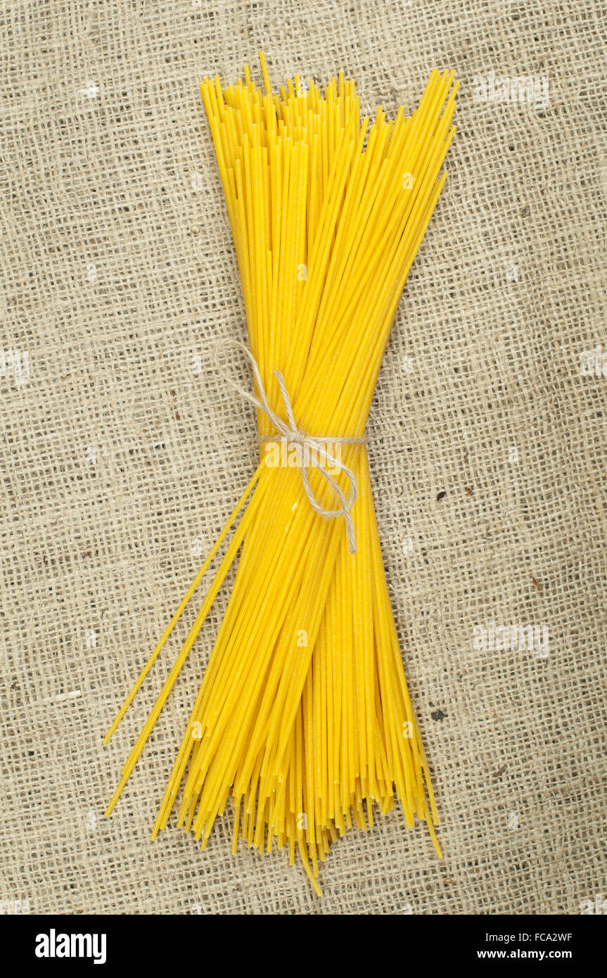 Bundle of spaghetti Stock Photo - Alamy