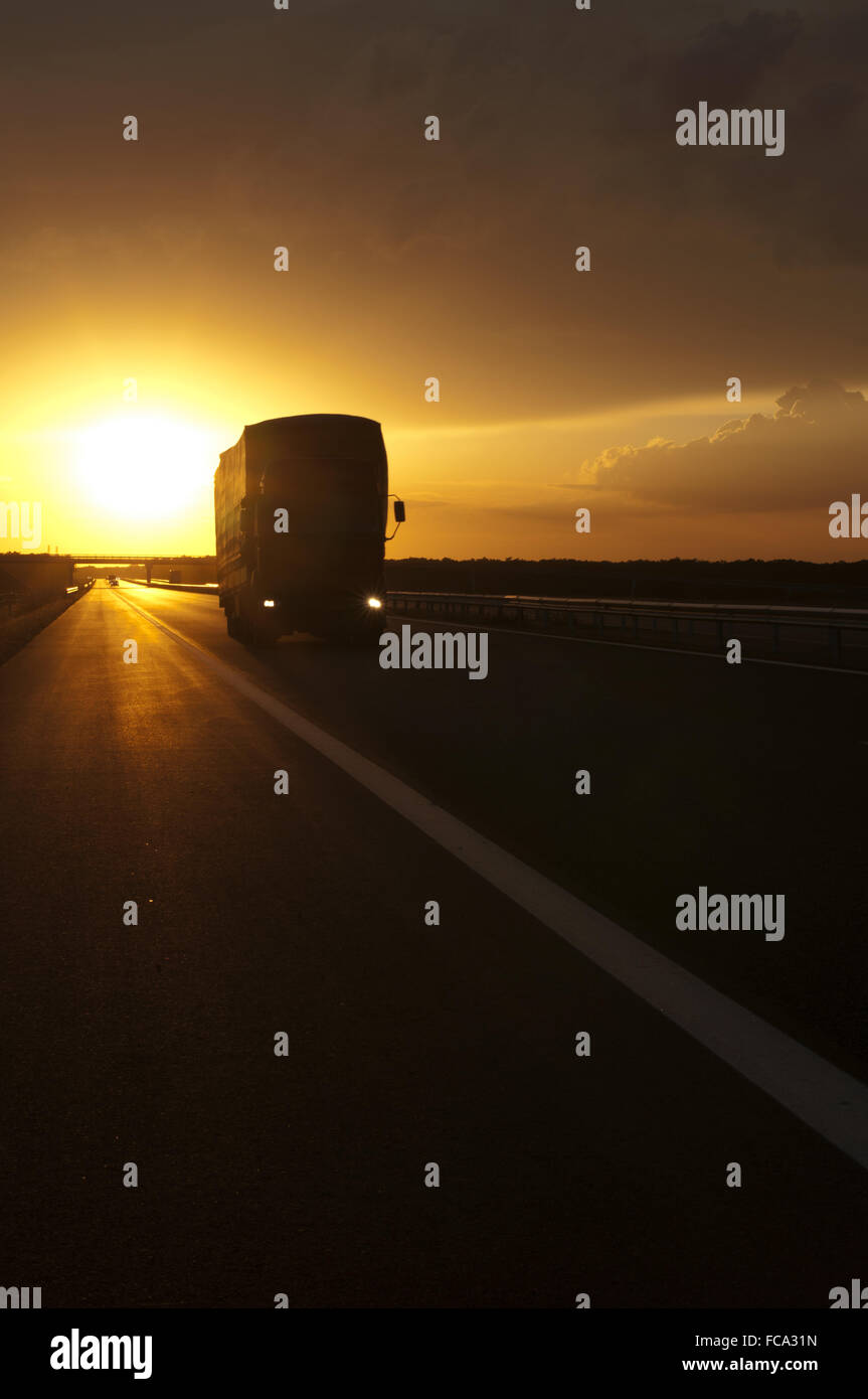 Truck front view sun hi-res stock photography and images - Alamy
