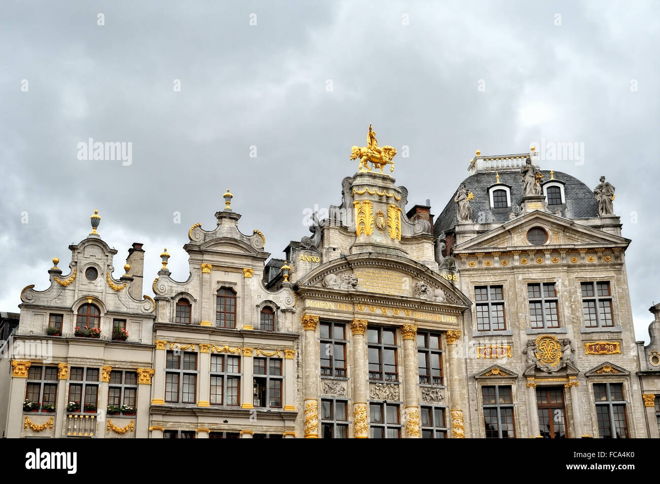 Medieval building on Grand Place in Brussels Stock Photo - Alamy