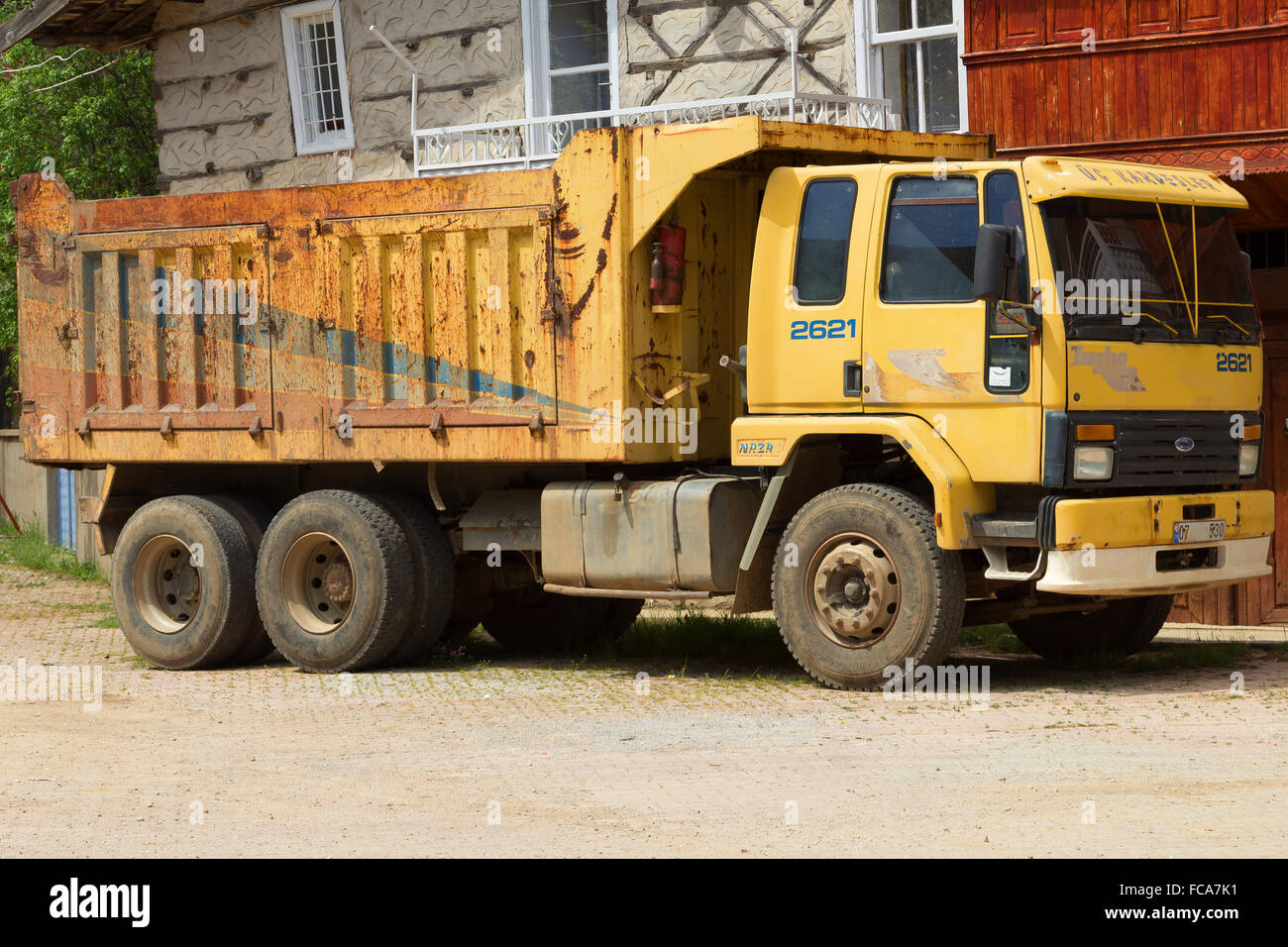 Car tipper hi-res stock photography and images - Alamy