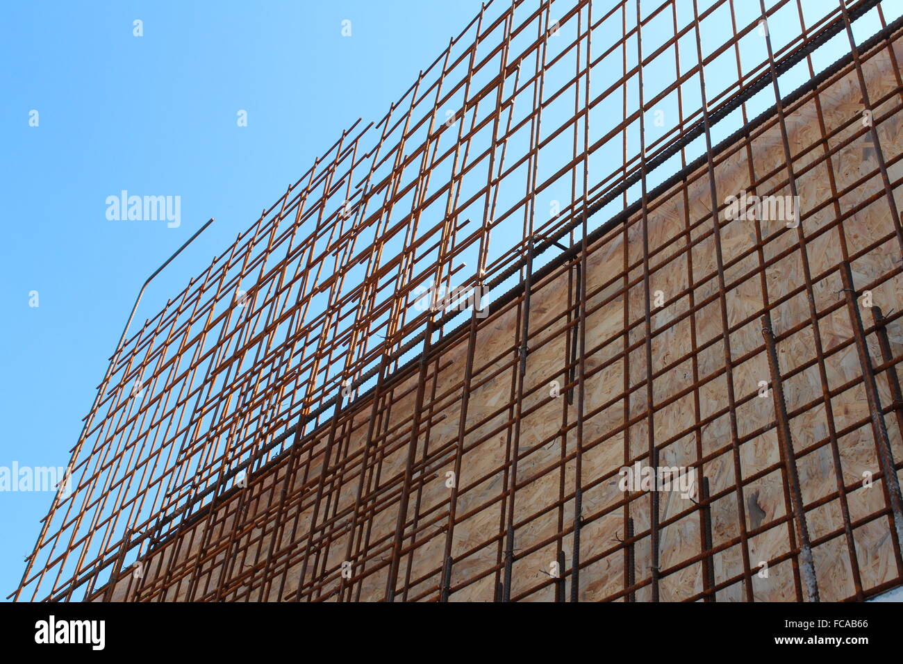 Concrete reinforcement steel in a wall Stock Photo - Alamy