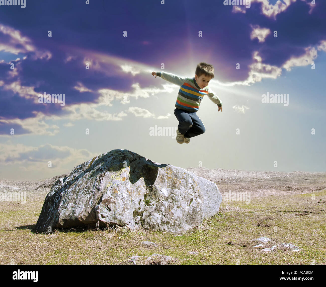 Teen jumping cliff hi-res stock photography and images - Alamy