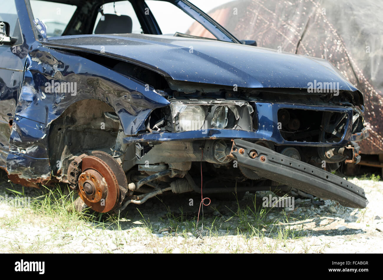 Broken car for scrap Stock Photo - Alamy
