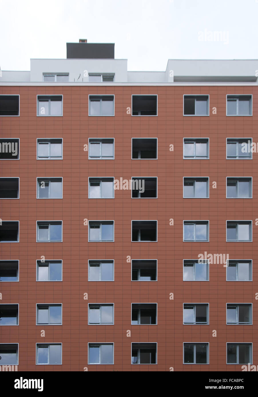 Building with many windows Stock Photo - Alamy
