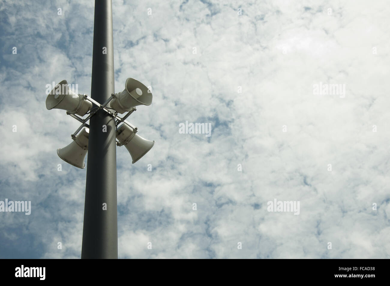 Old loudspeakers hi-res stock photography and images - Alamy