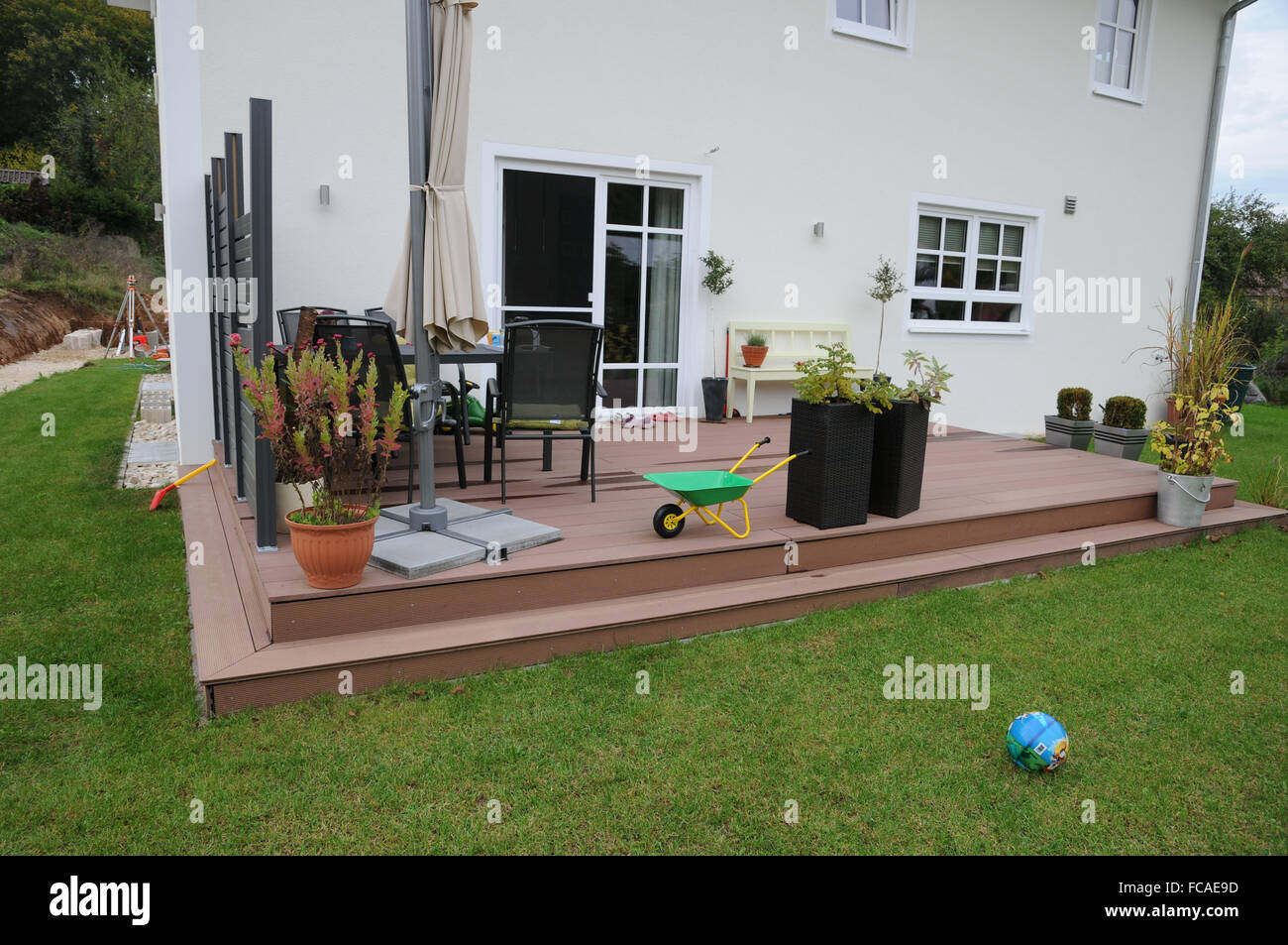 Building a wooden deck Stock Photo - Alamy
