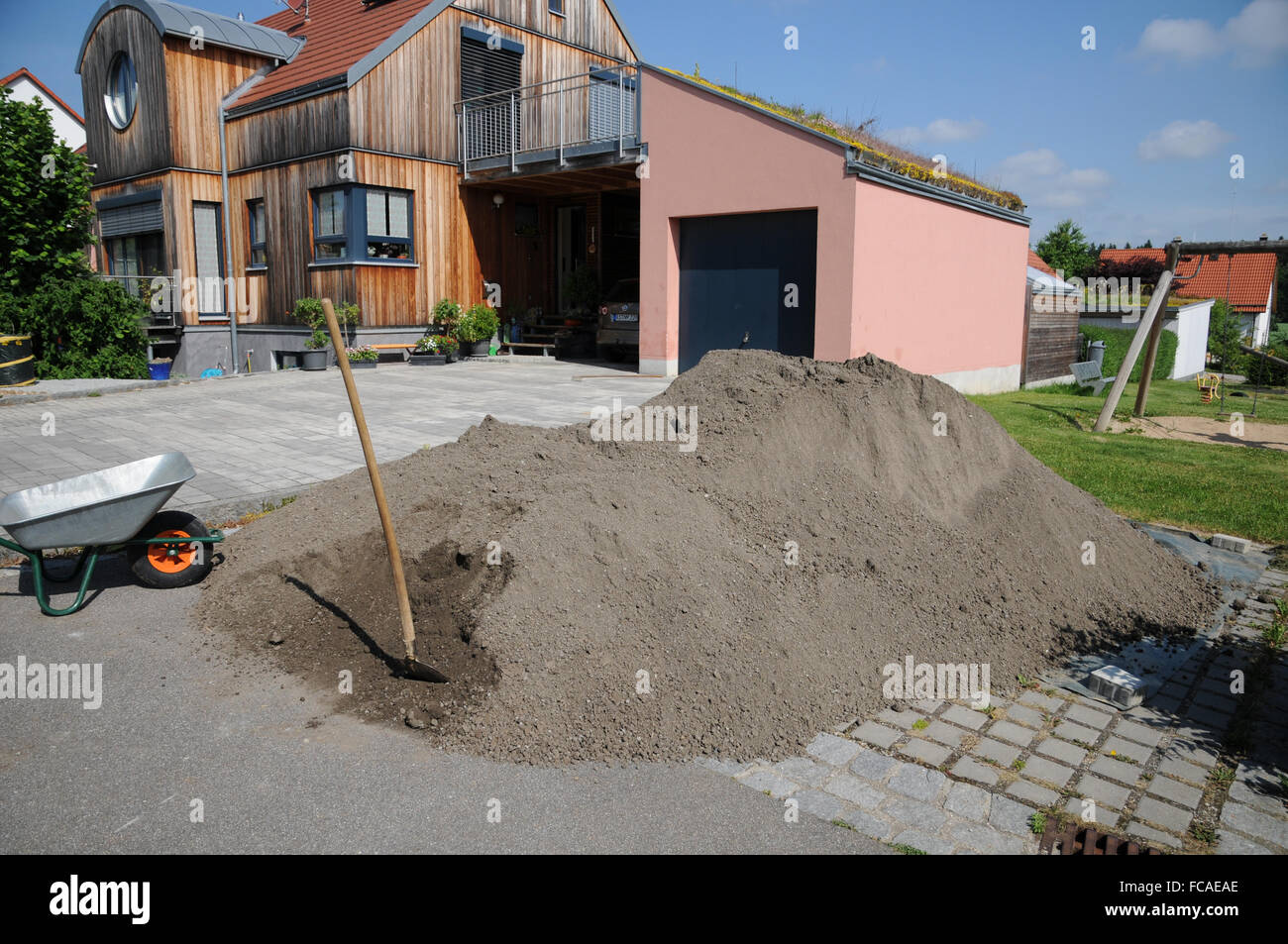 Laying sod, preparing soil Stock Photo - Alamy